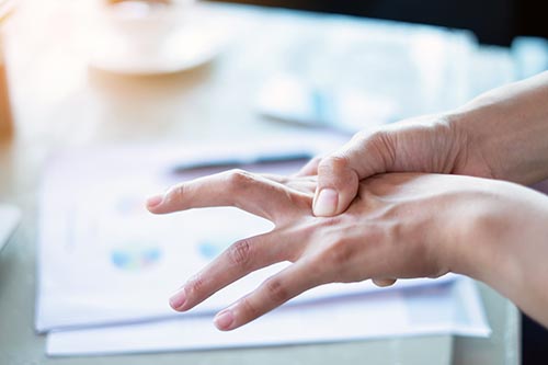 More About Hand specialist outlines 5 common hand conditions, symptoms