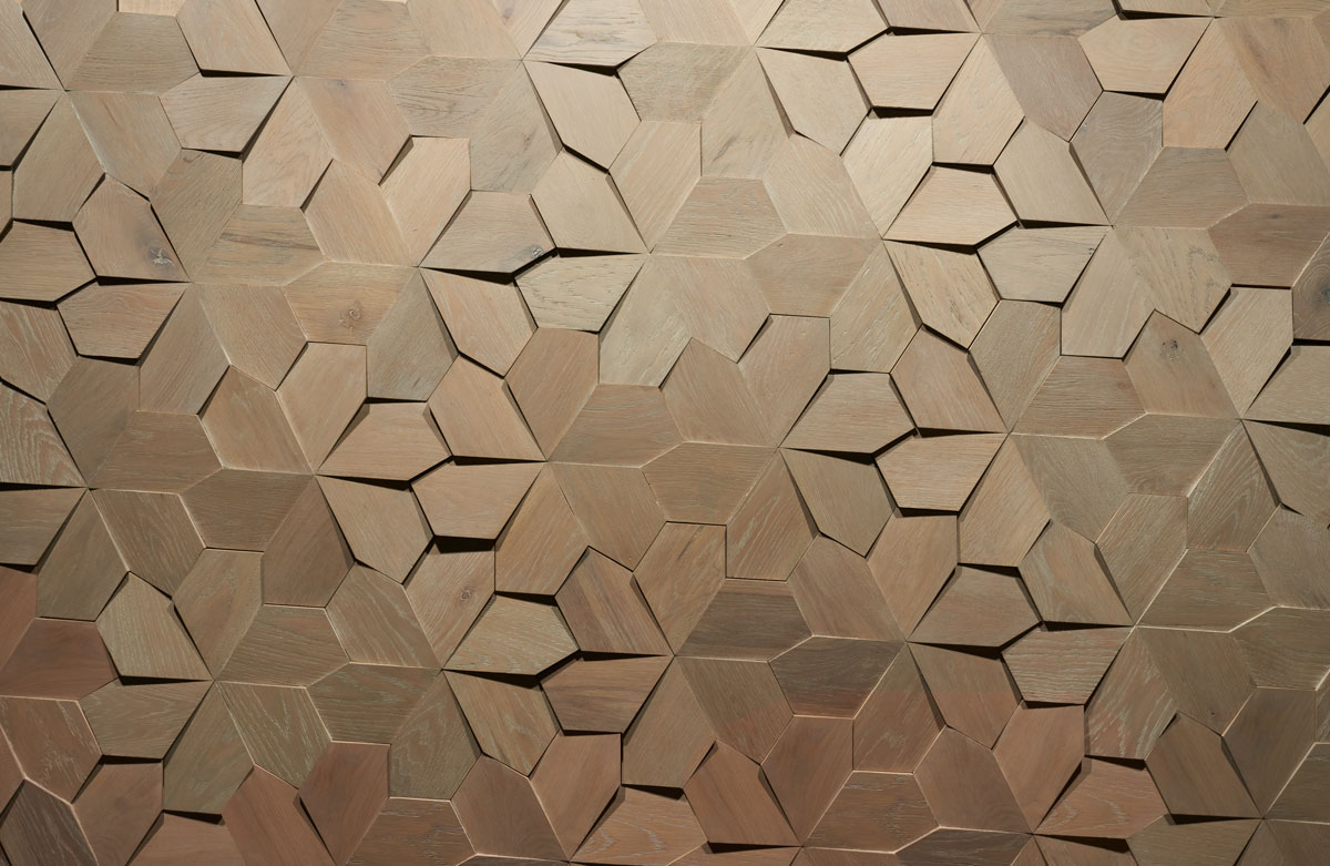 WALLS | Penta | Penta 3D | Flora 3D | Kiss Me