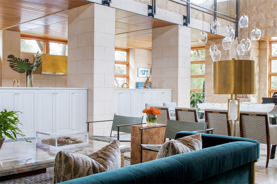 The Risky Business | Studio Thomas James