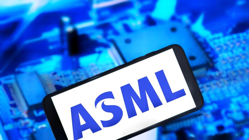 ASML Exceeds Q2 Expectations & Raises Annual Sales Forecast