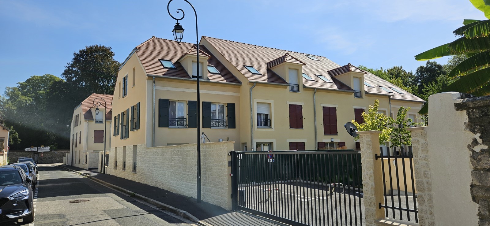25 LOGEMENTS LOCATIFS COLLECTIFS - Tya 128