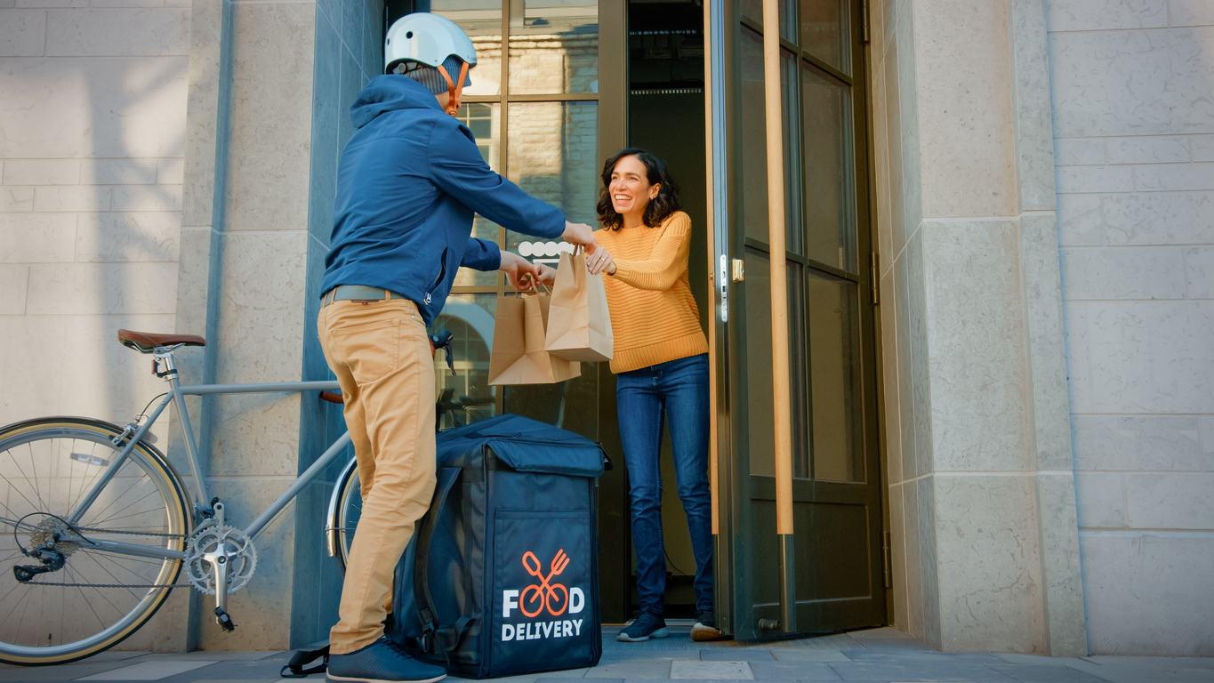 4 tips for recruiting food service delivery drivers