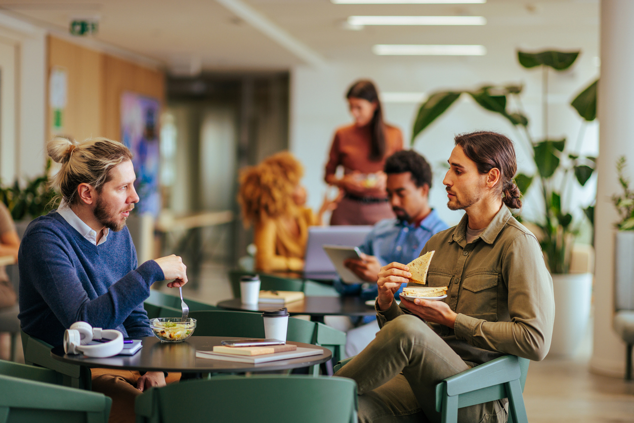 How can we improve customer satisfaction in the foodservice industry?