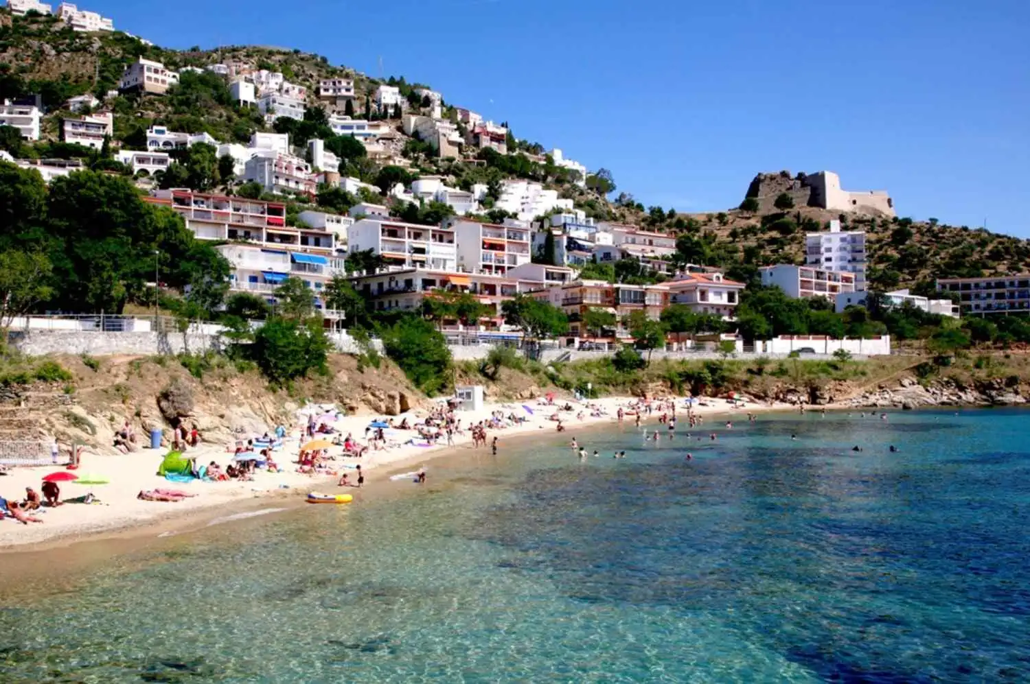 Vivre à Roses en Espagne