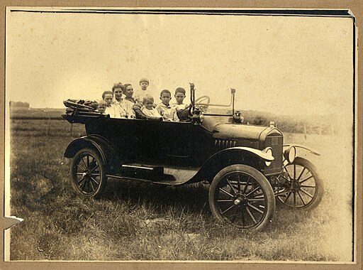 Strategy Study: How Ford Adapted To The Changing Automobile Market