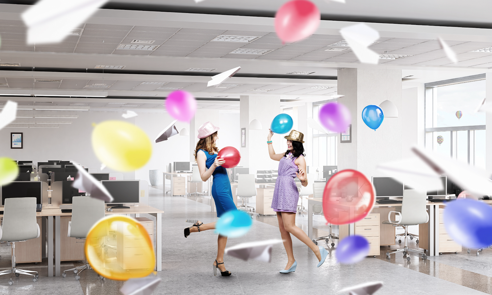 10 Fun and Engaging Icebreaker Games for Team Building Activity - PlayTours