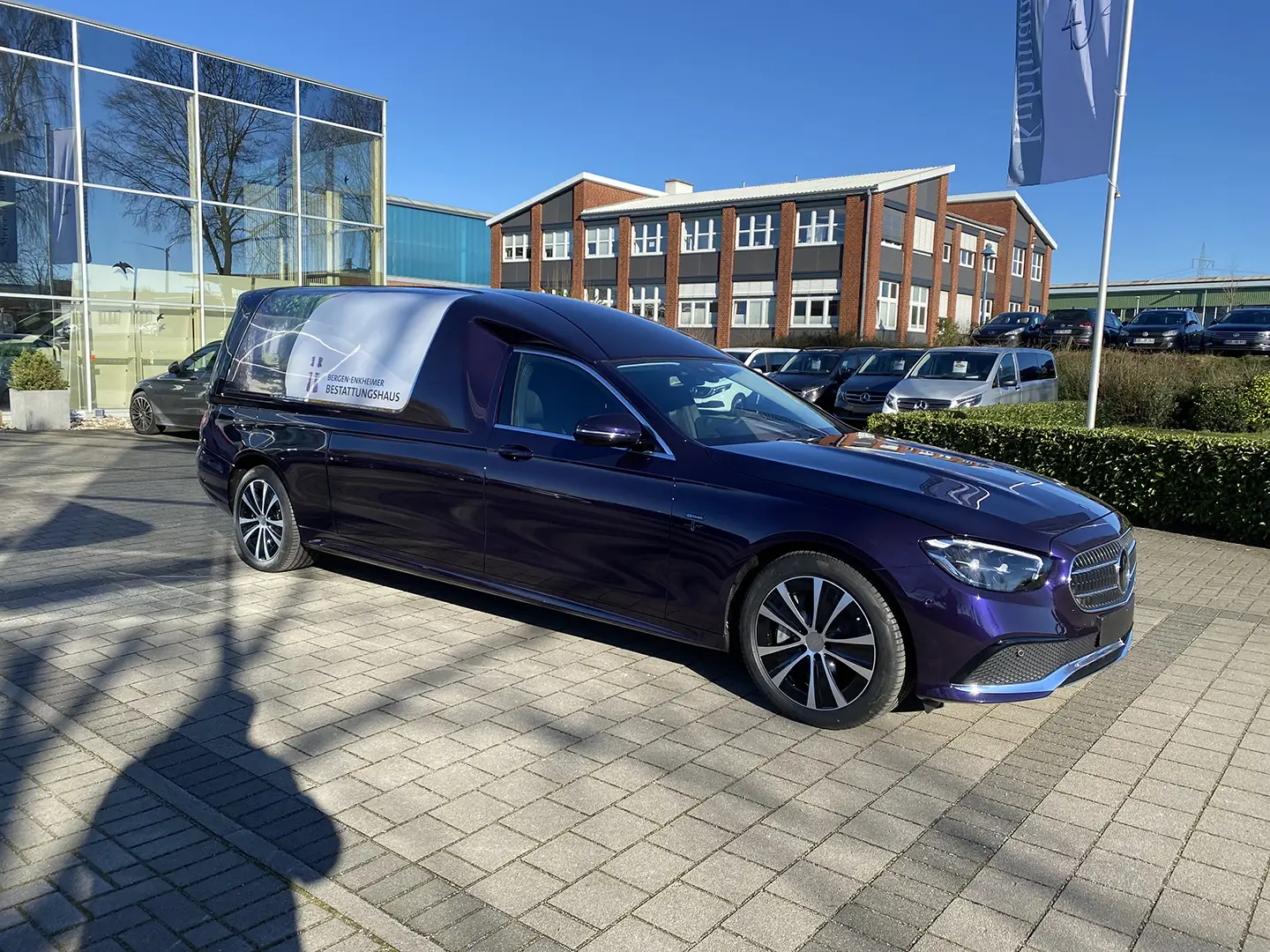 BURIED VEHICLE on basis MERCEDES-BENZ E 300 DE - Vehicle transfers ...