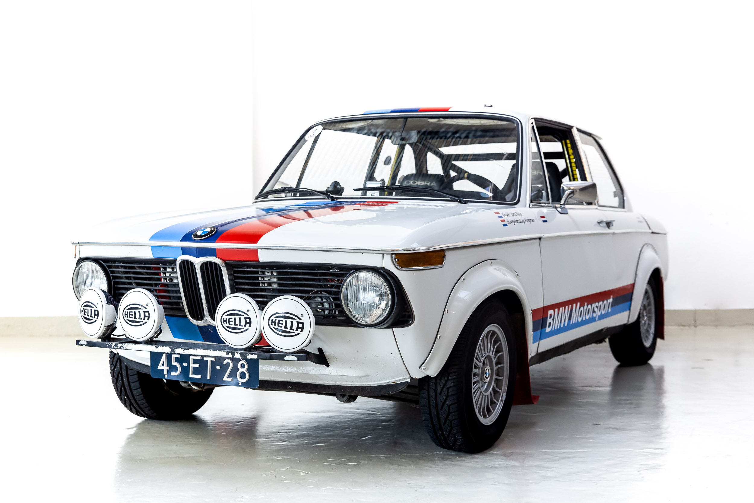 BMW 2002 Rally - Cool Classic Club