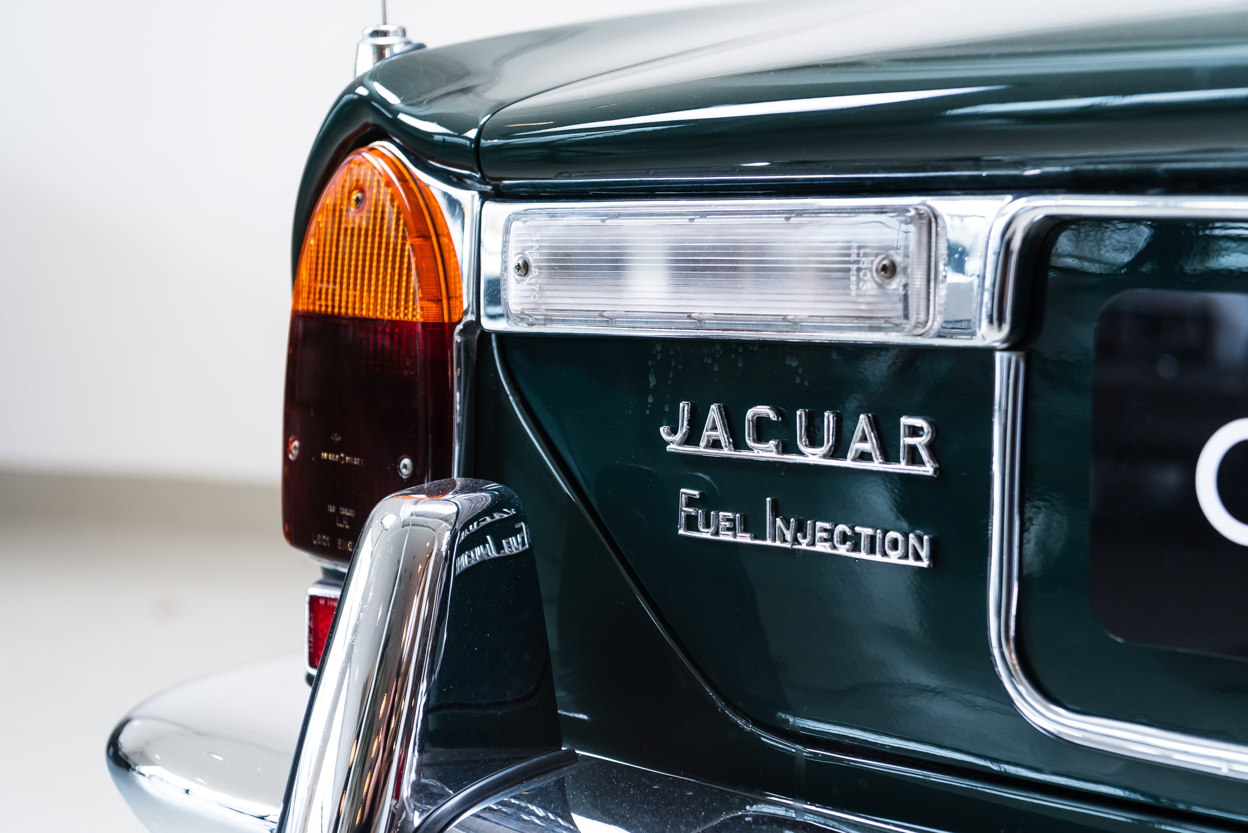 Jaguar XJ12C - Cool Classic Club