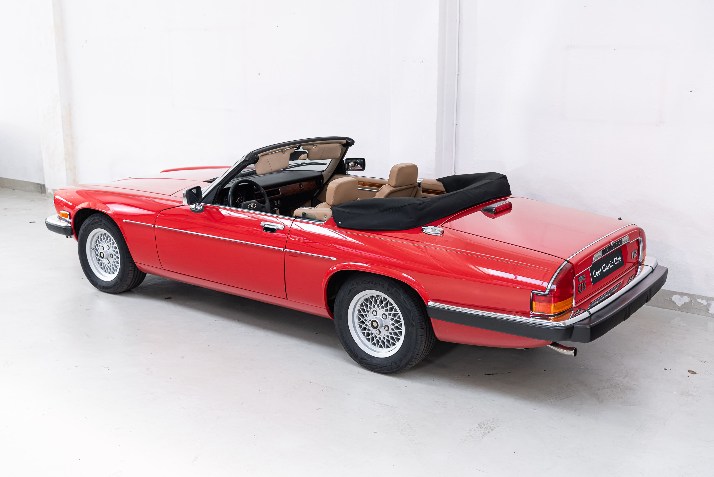 Jaguar XJS V12 - Cool Classic Club