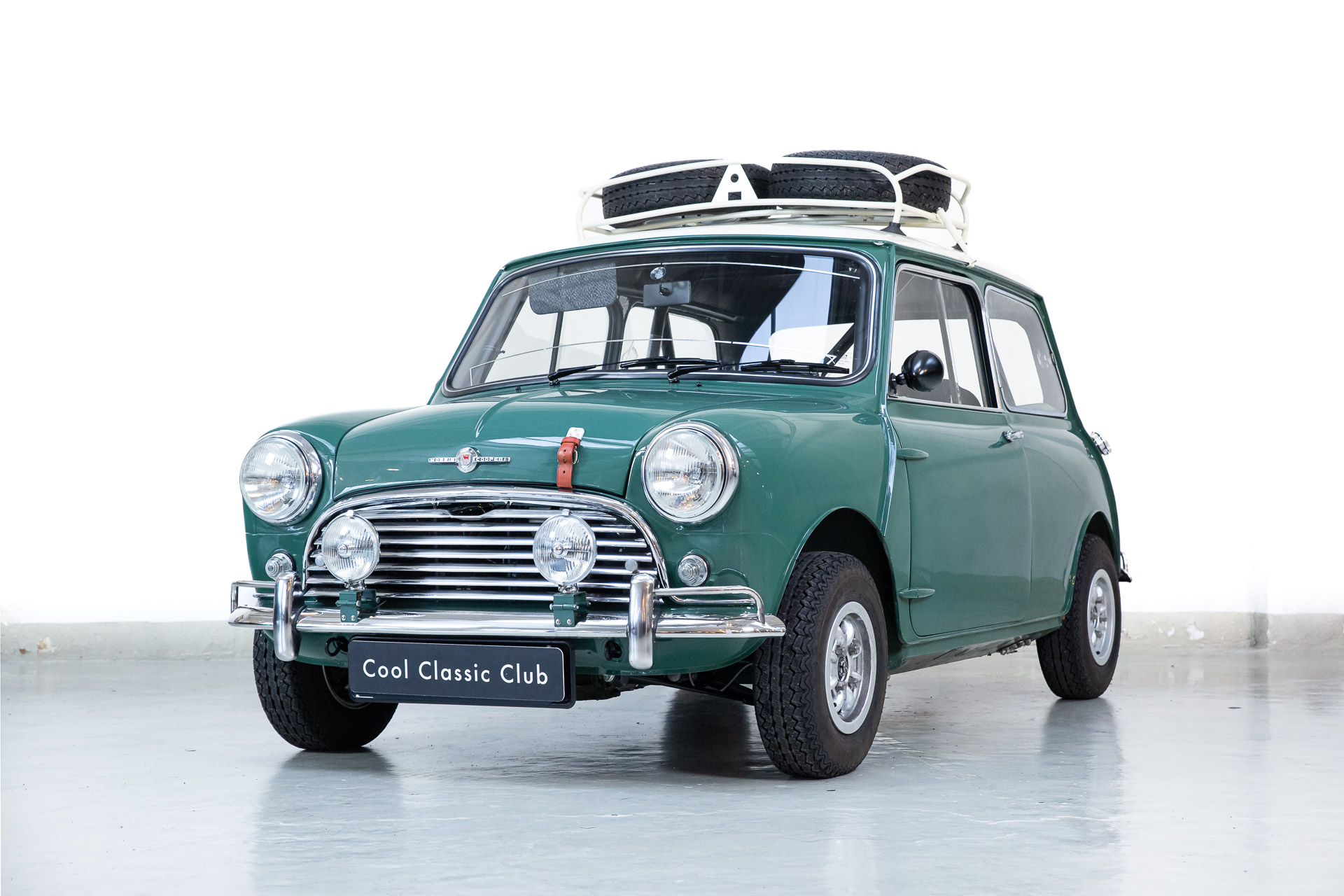 Morris Mini Cooper - Cool Classic Club