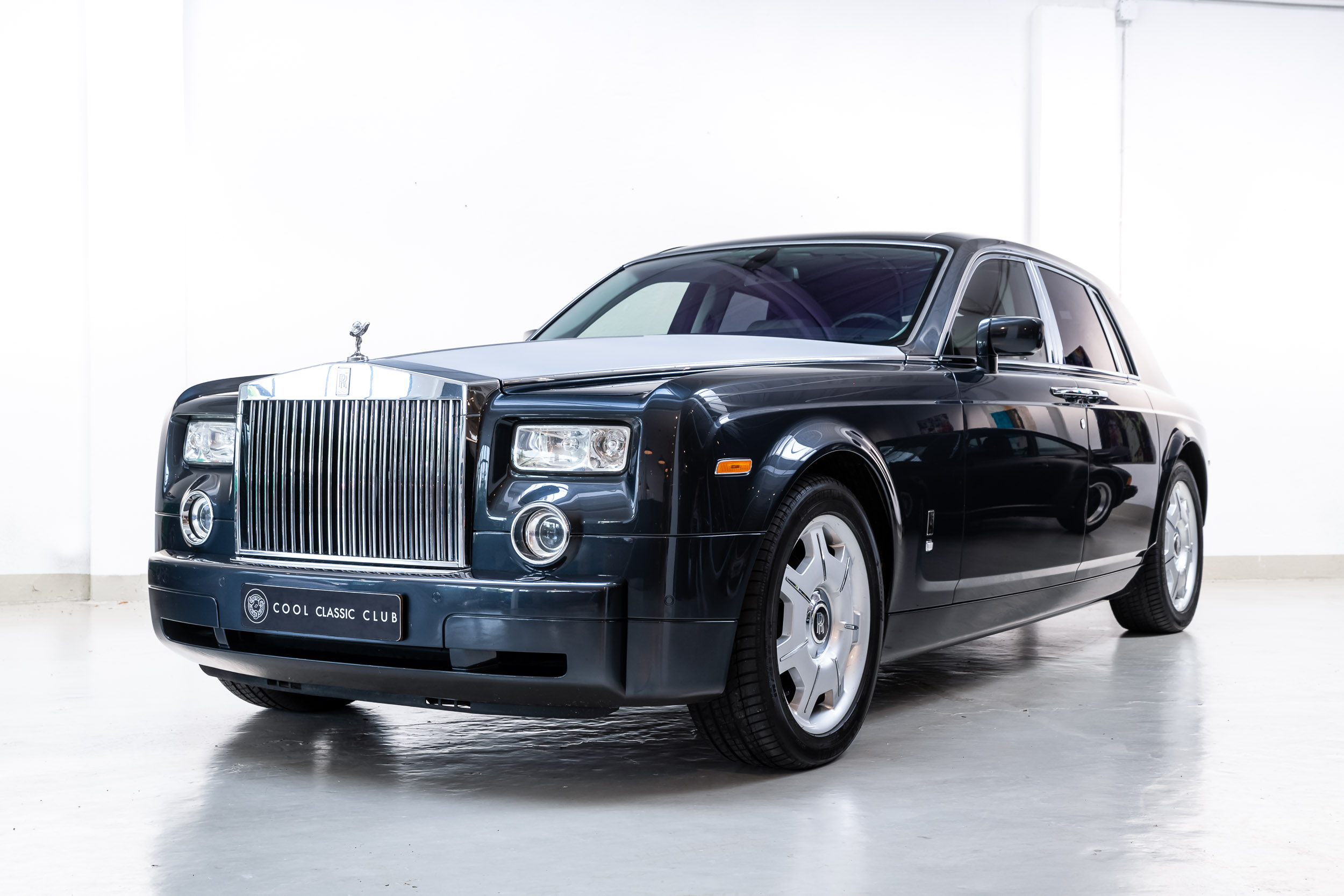 Rolls-Royce Phantom - Cool Classic Club