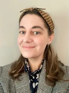 Insurance Broker Fees vs. Commission: What Is the Difference?