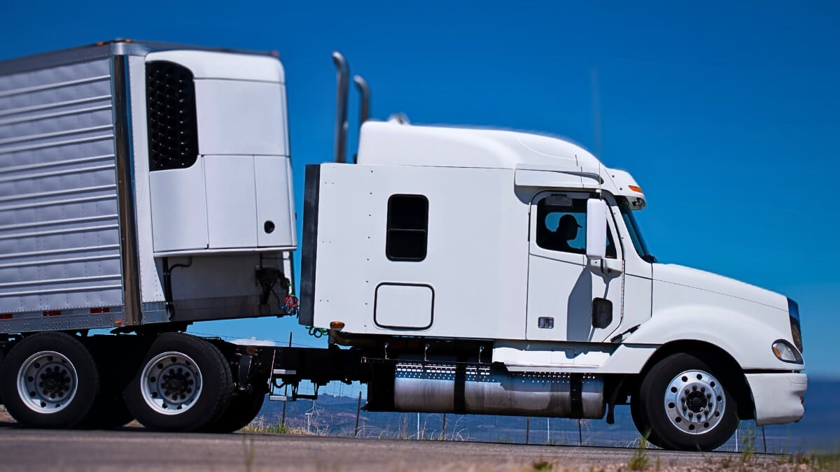 Different Truck Types in Freight: Every Freight Truck & Goods They Haul