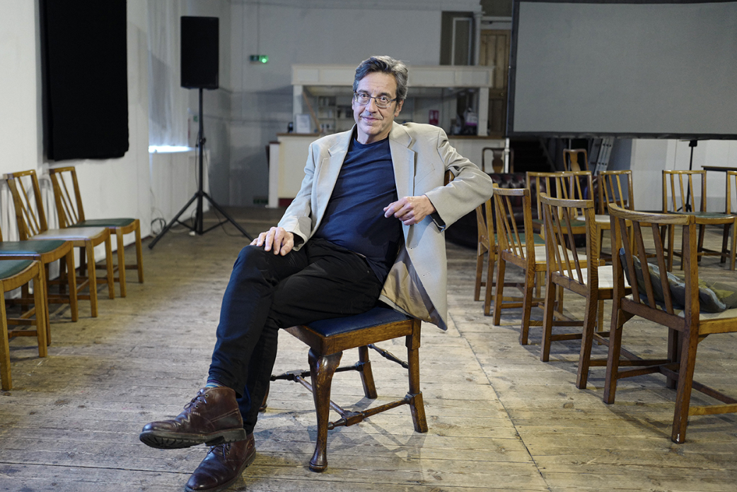 George Monbiots visie op verbondenheid in de politiek