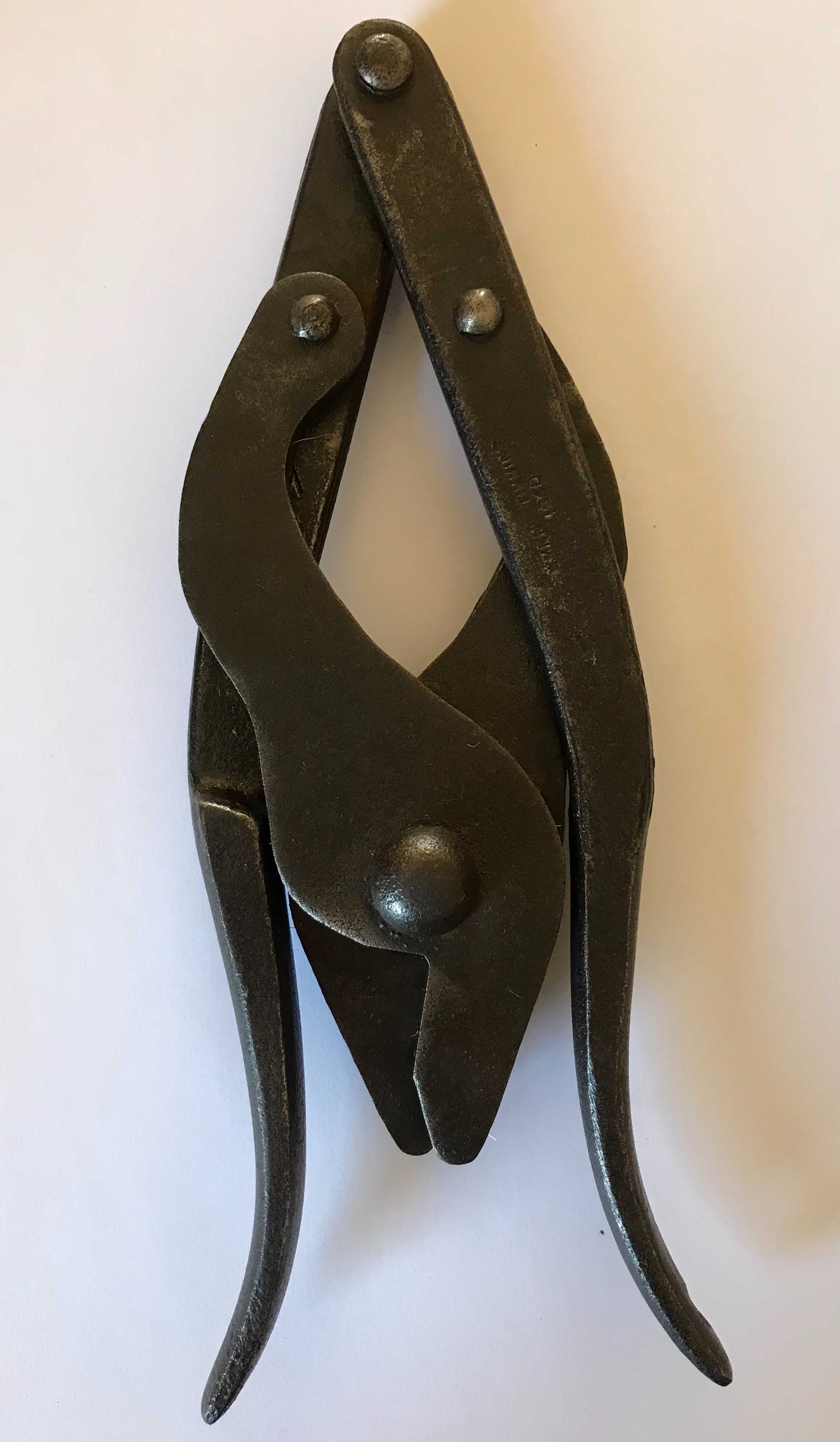 WW2 1940 Dated British Army Wire Cutters