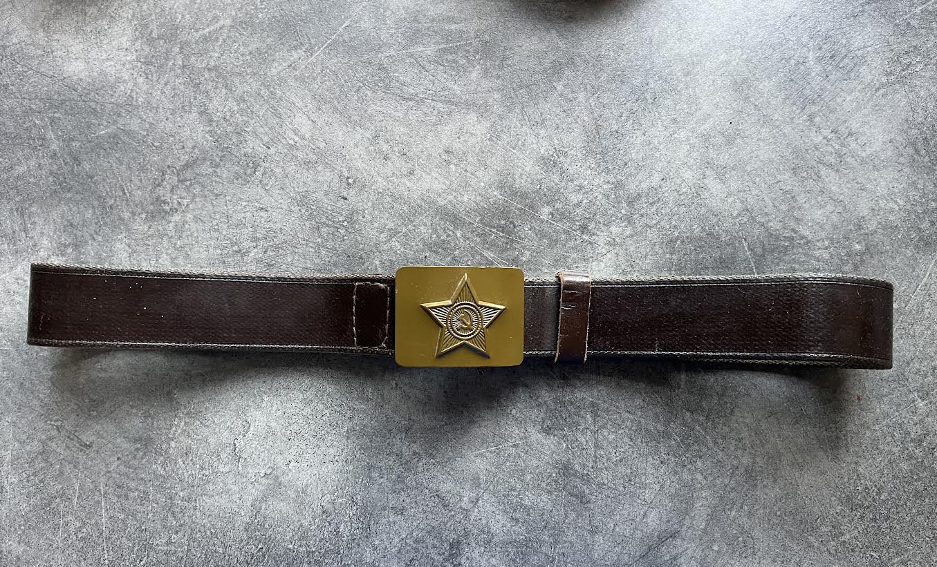 Soviet Russian Army Leather Belt with Star Badge Buckle
