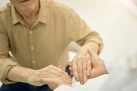 What Is an Intention Tremor: Causes and Treatment