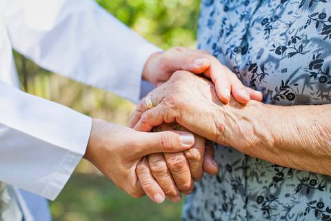 What Is an Intention Tremor: Causes and Treatment