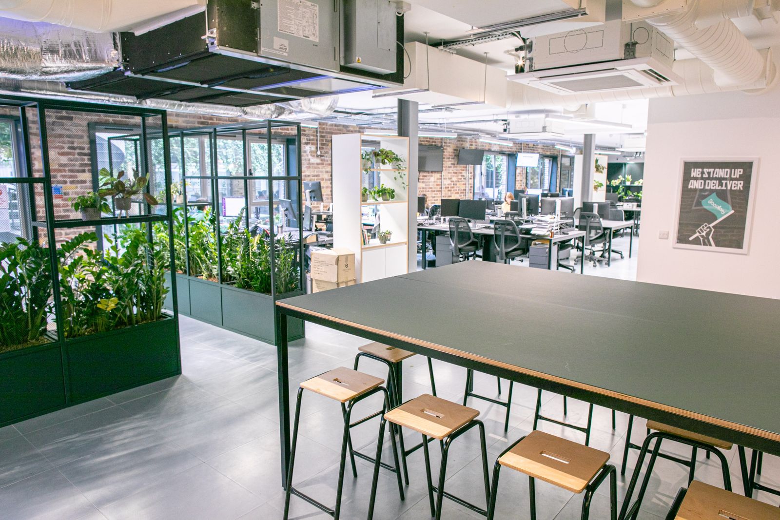 100 Embankment - x+why flexible workspace