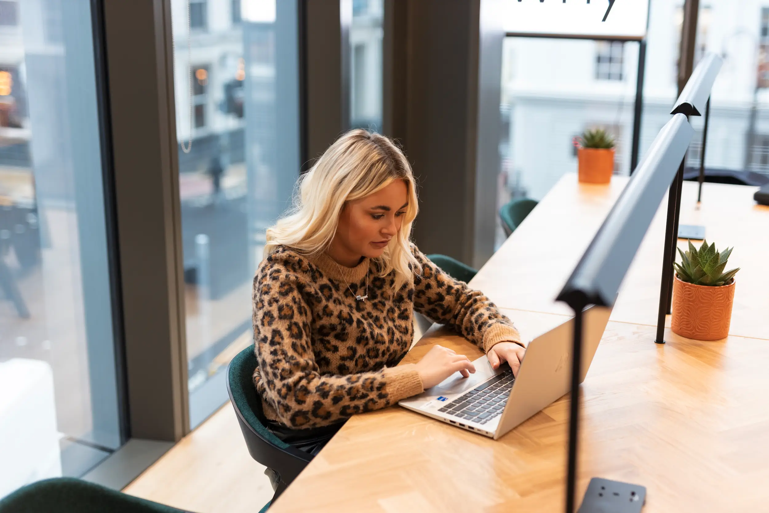 100 Embankment - x+why flexible workspace