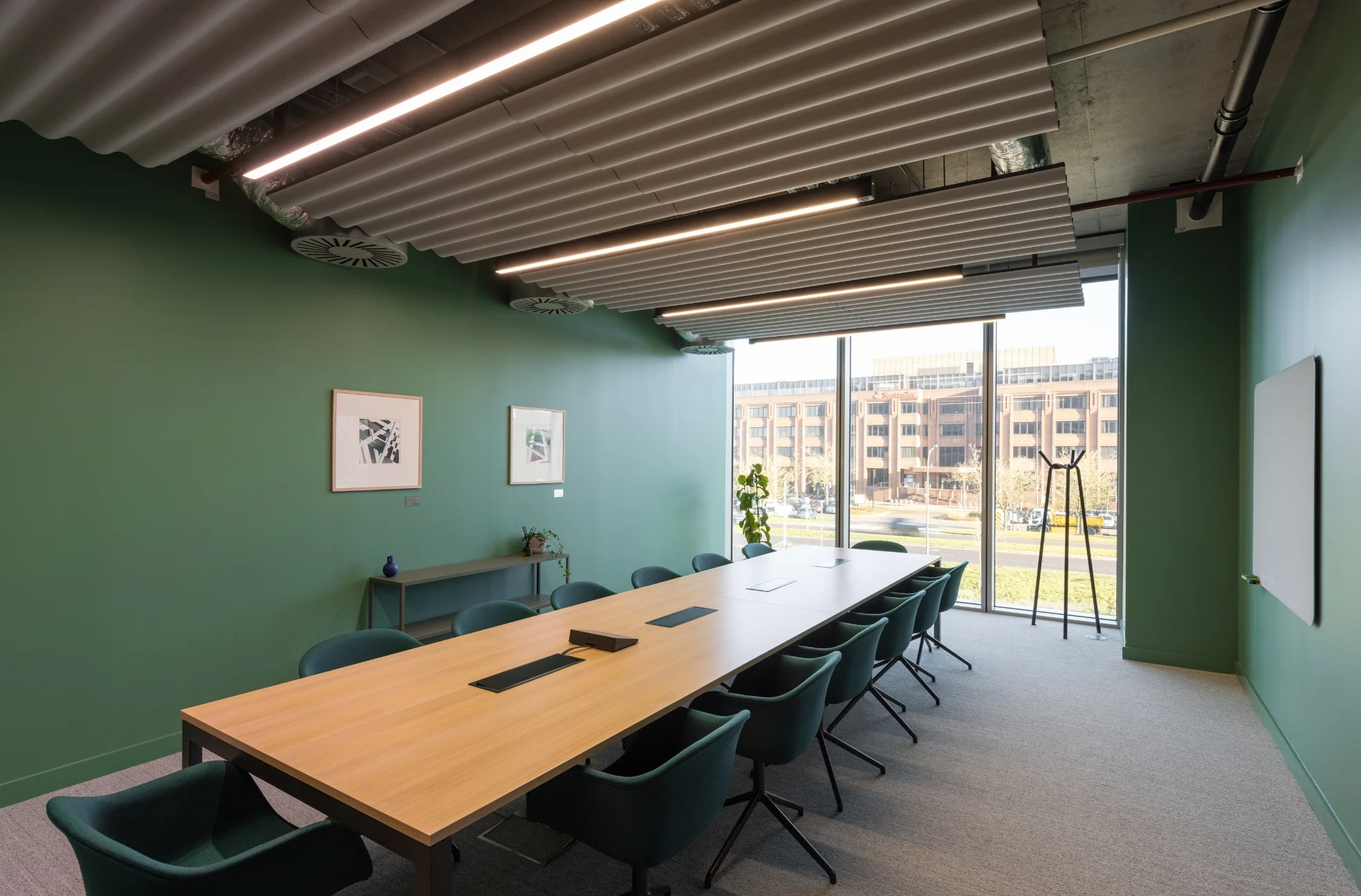 Unity Place - x+why flexible workspace