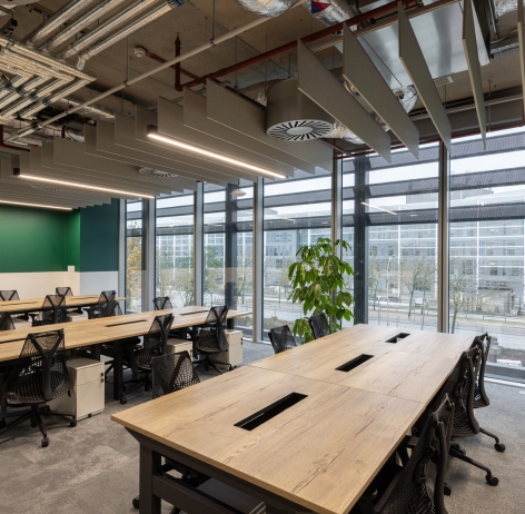 Unity Place - x+why flexible workspace