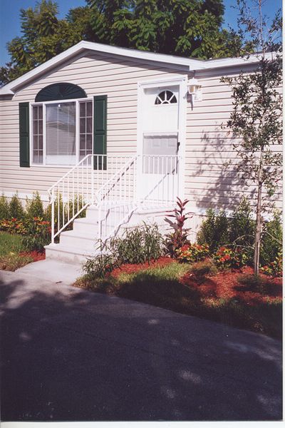 Precast Concrete Steps with Landing Pad | Concrete Landing Steps