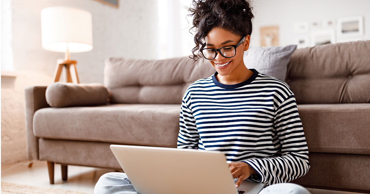 50 Daily Journaling Prompts for Thoughtful Self-Reflection
