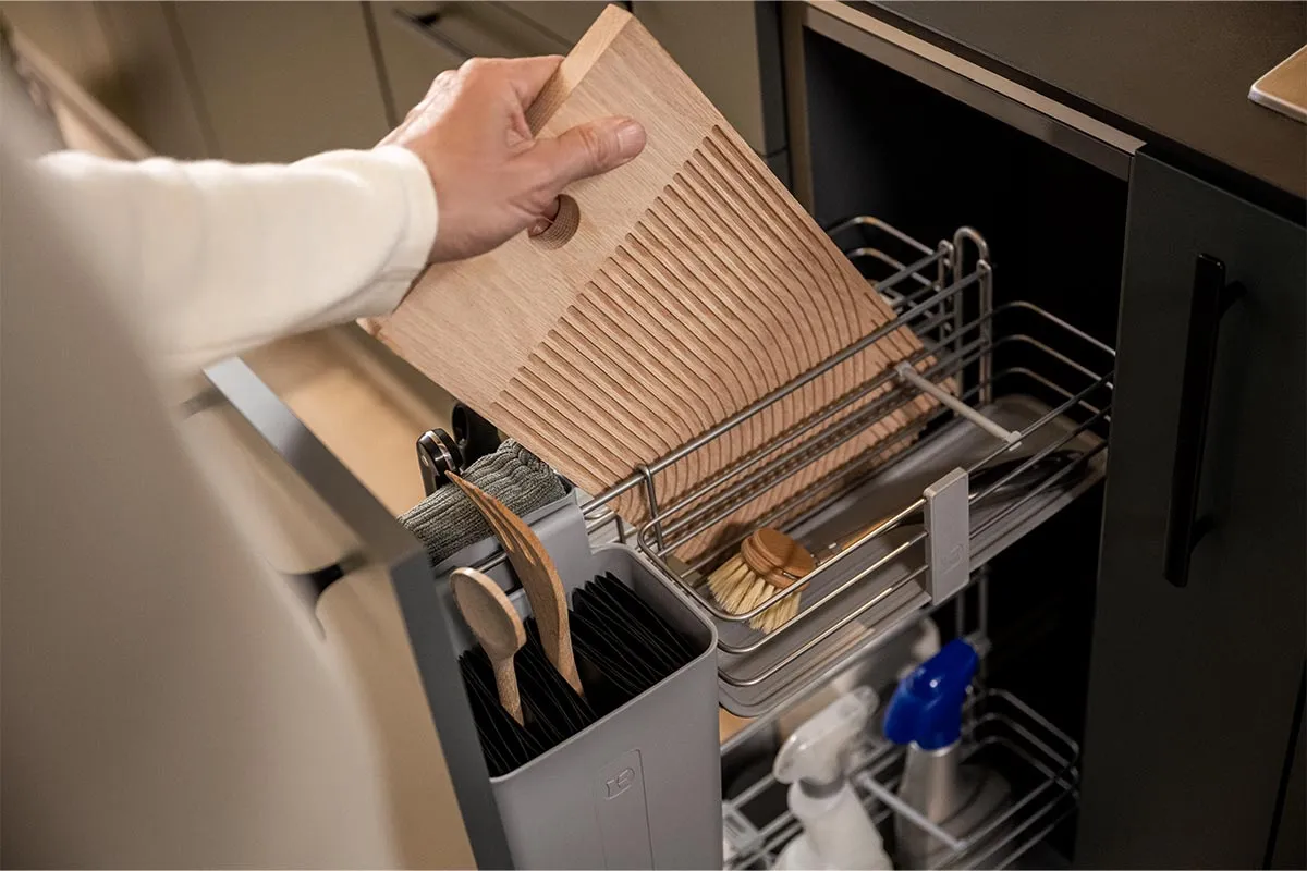 Kesseböhmer cookingAGENT a full-extension pull-out for chefs