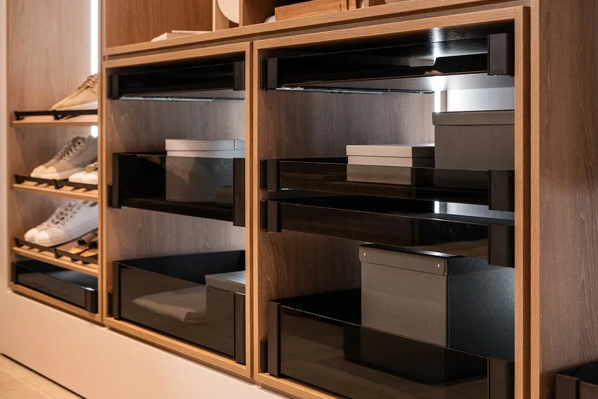 CONERO range for dressing rooms