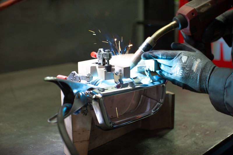 Efficient cathodic dip coating for metal surfaces