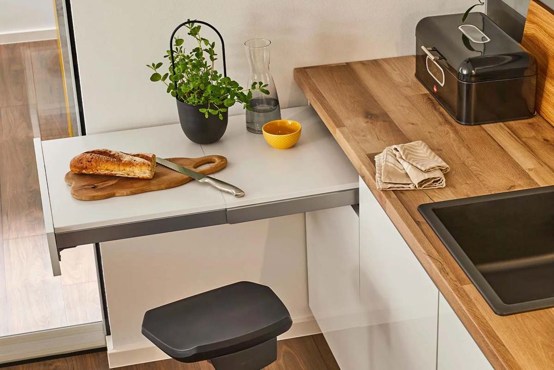 TopFlex extension table fitting: Invisible & space-saving