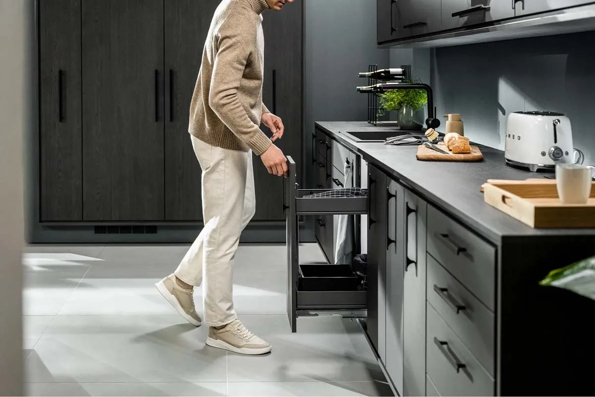 YouK the modular shelving system from Kesseböhmer