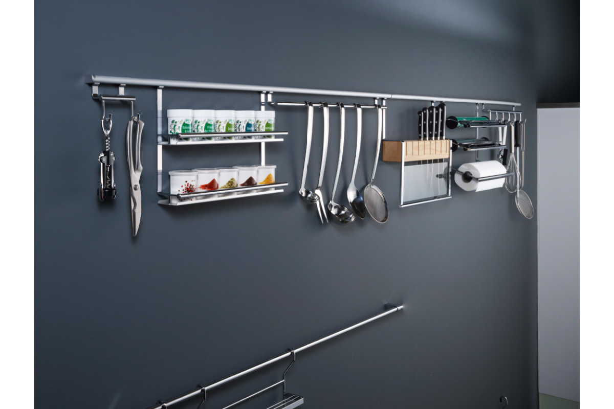 Downloads LINERO family