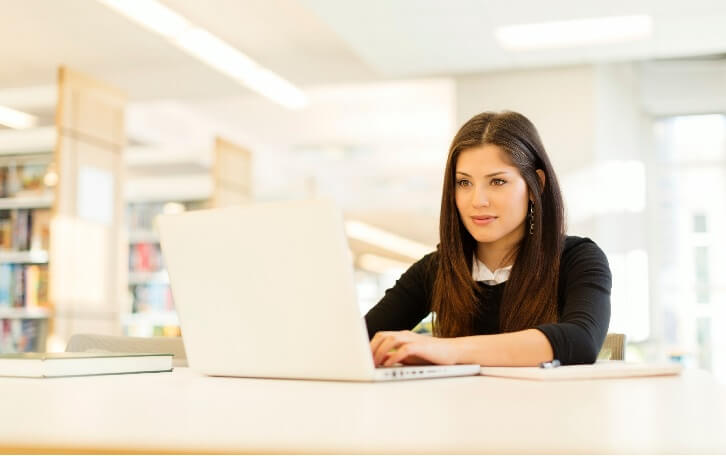 What Is The Difference Between Intern And Volunteer