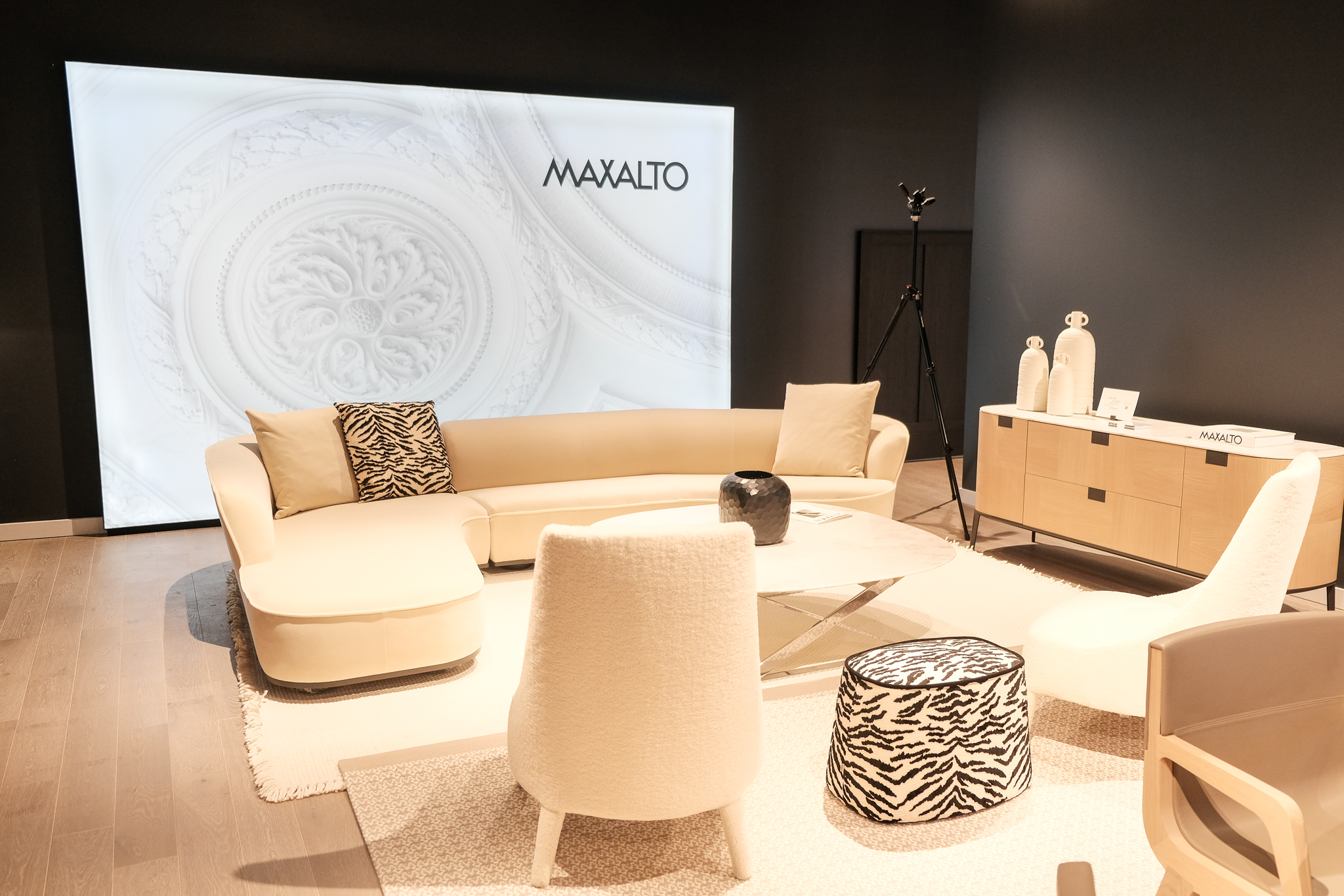 Arguson Projects Inc. | Project: B&B Italia Showroom