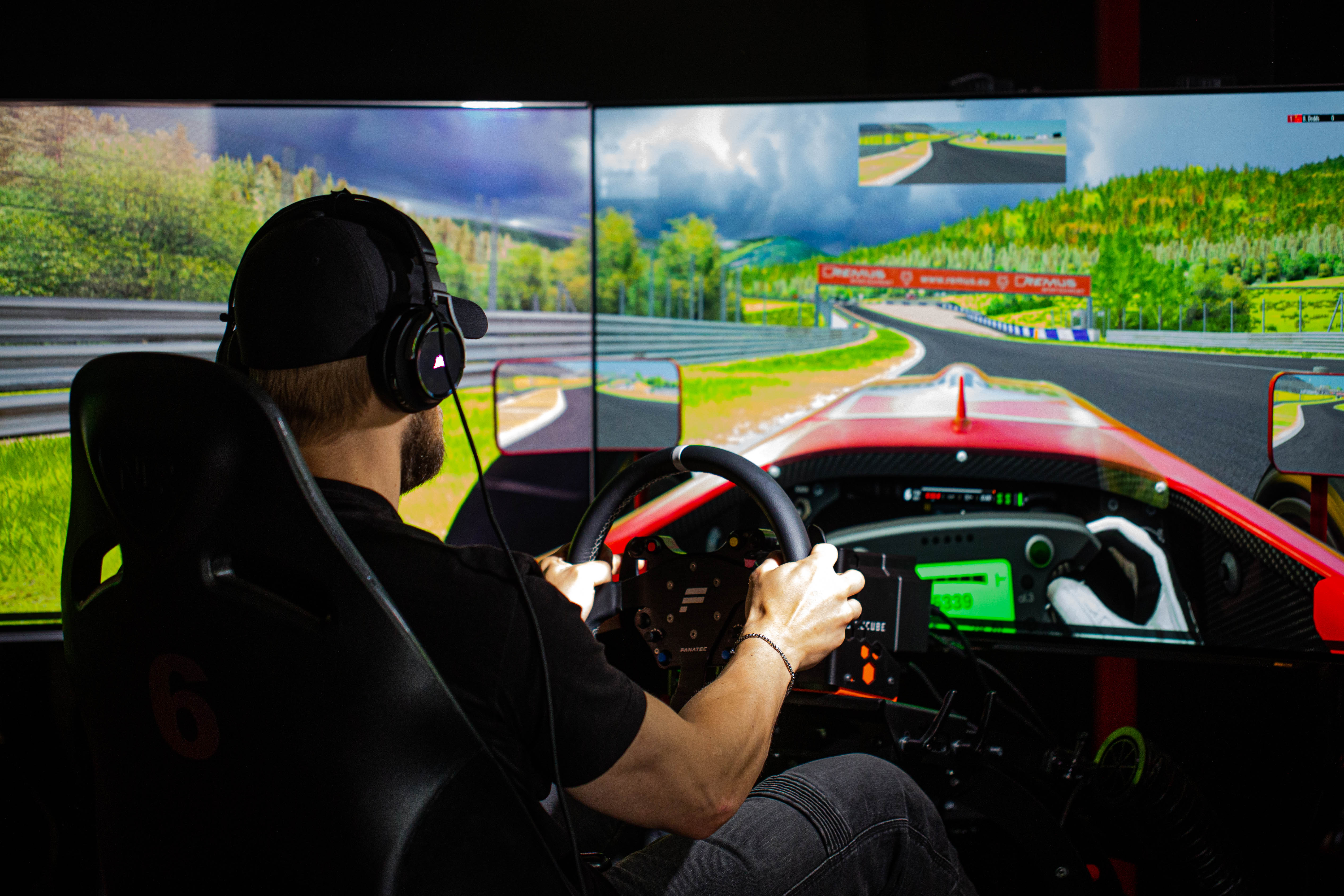 Unleash Your Speed and Skills: Conquer the Fastest Lap Challenge in Sim ...