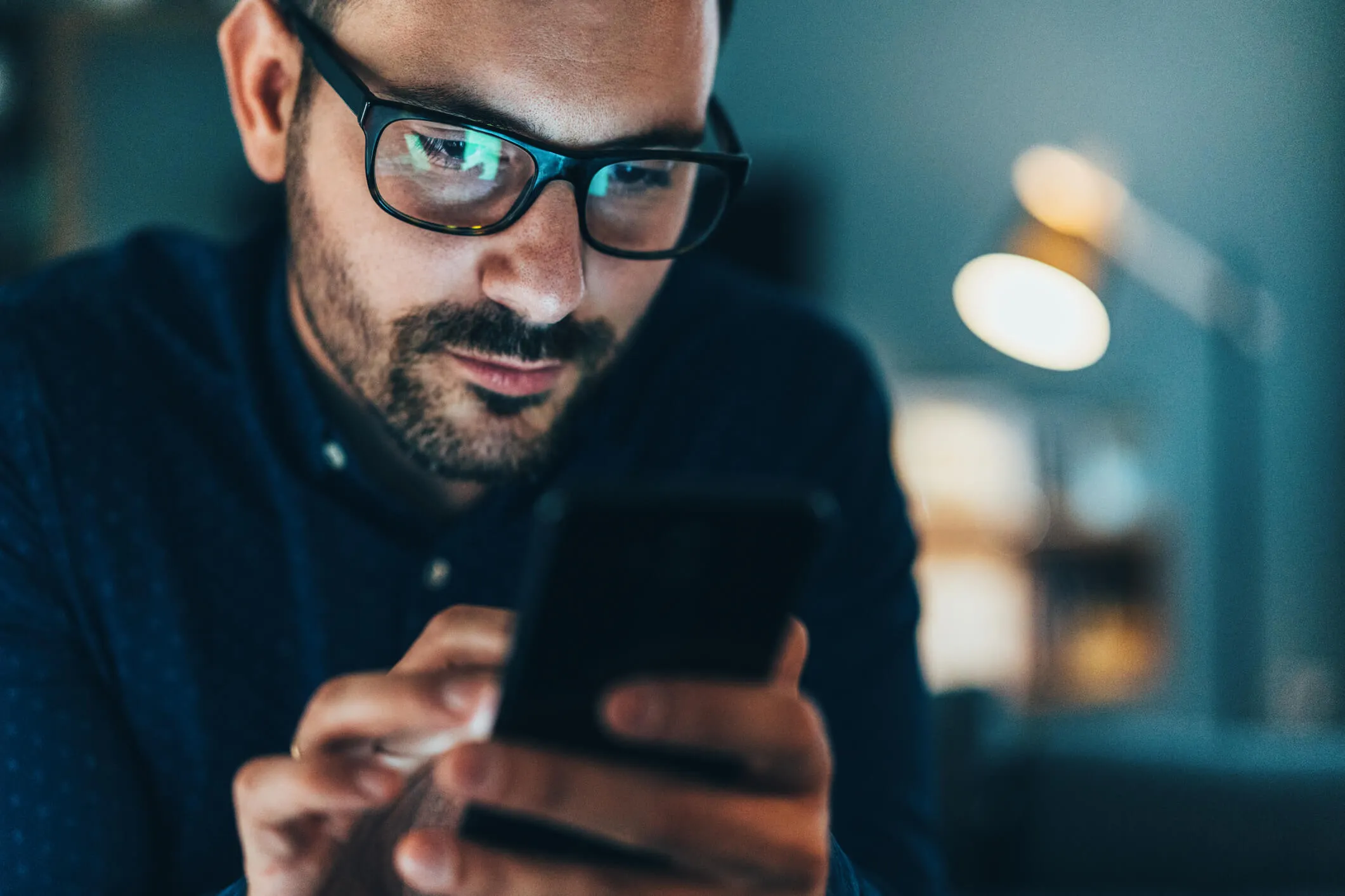 Everything you need to know about Interscroller Ads • MOBKOI