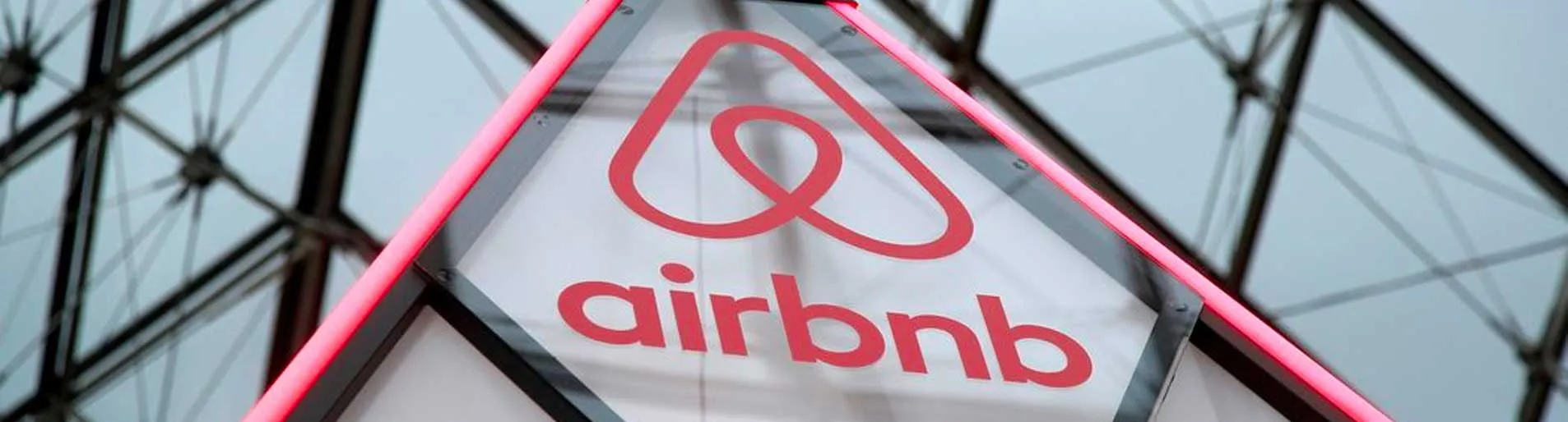 Everything you need to know about Interscroller Ads • MOBKOI