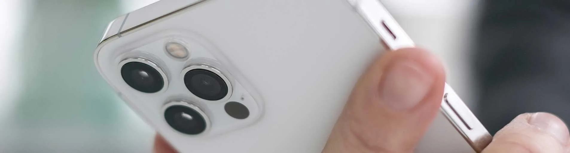 Everything you need to know about Interscroller Ads • MOBKOI