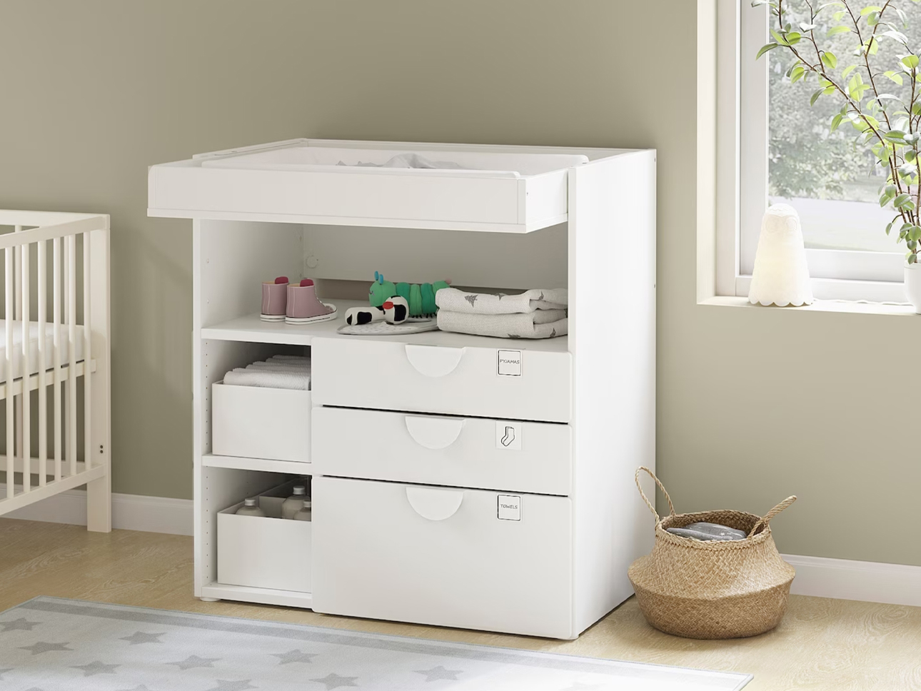 Baby Falling Off Changing Table at Joseph Gilmore blog