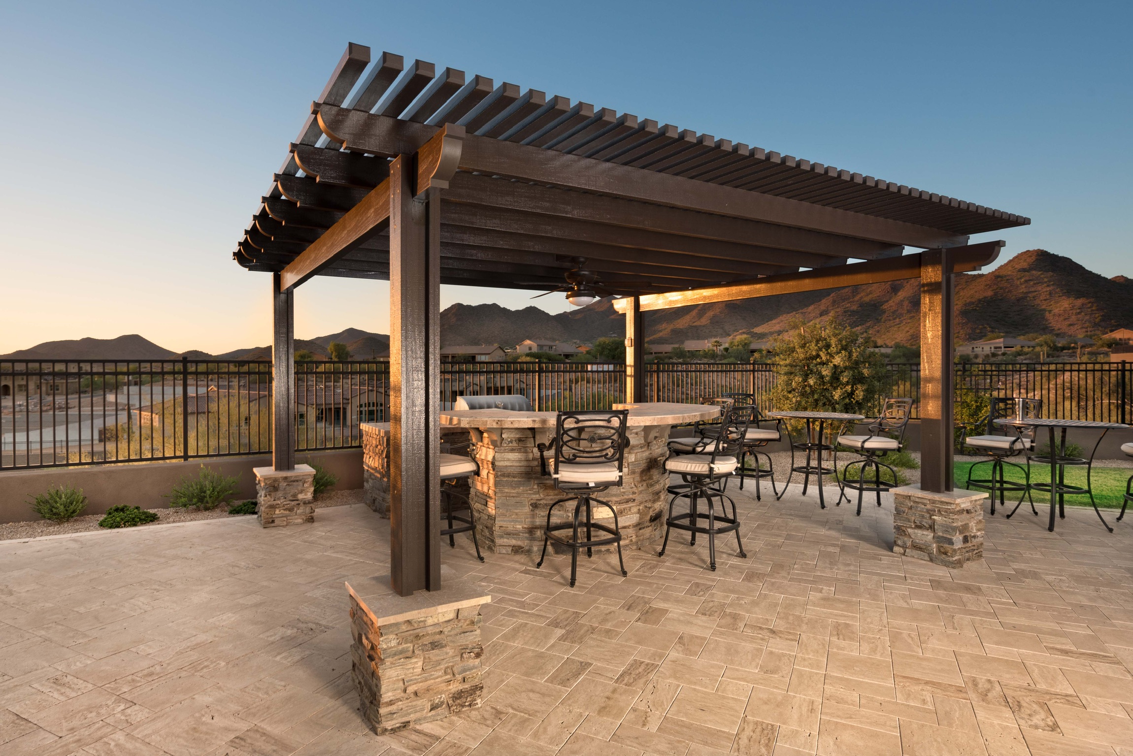 Landscape & Hardscape Gallery - Thunderbird Pools