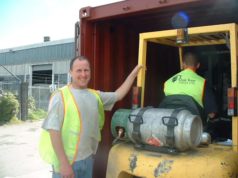 About Oak Tree Devanning | Container Devanning and Labour Jobs ...