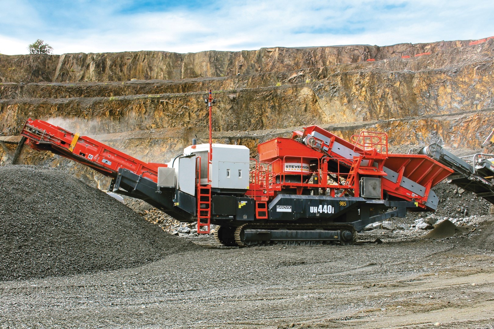 Porter Equipment | New Sandvik UH440I