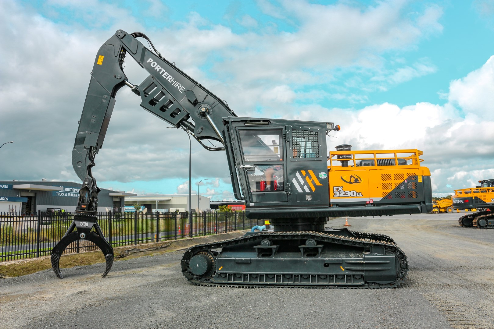 Porter Hire | Rent 33T Forestry Excavator