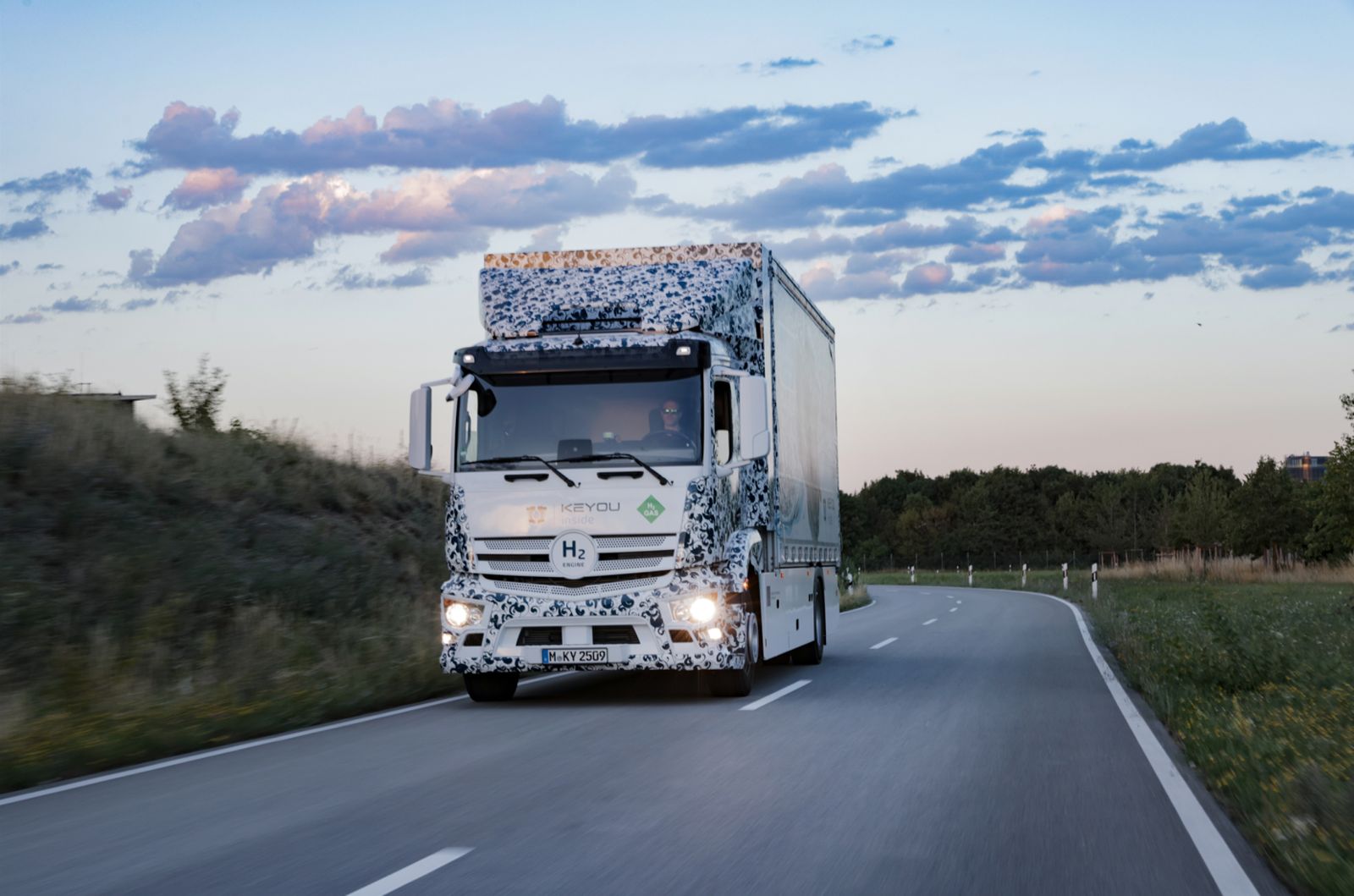 KEYOU trucks with hydrogen engines are only half as loud as their ...