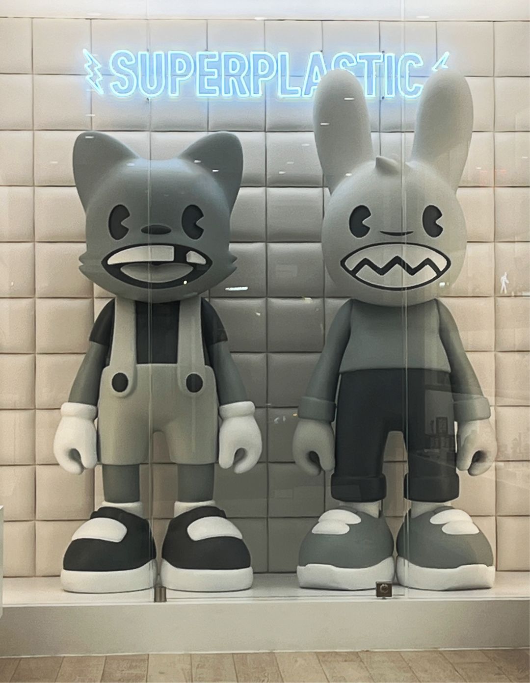 SuperPlastic: Janky & Guggimon - Johnson Atelier