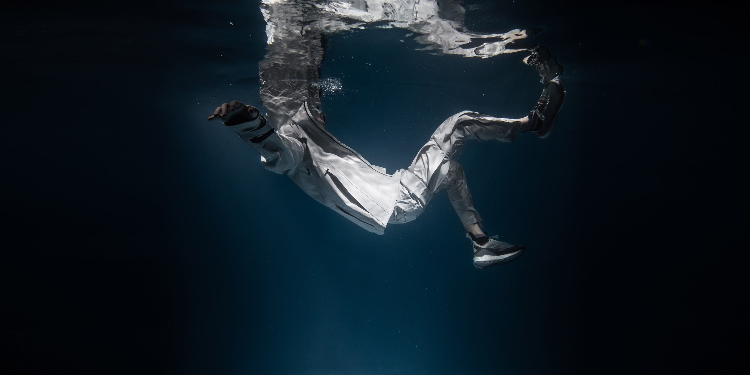 UTOPIA SHOWROOM- KRAKATAU