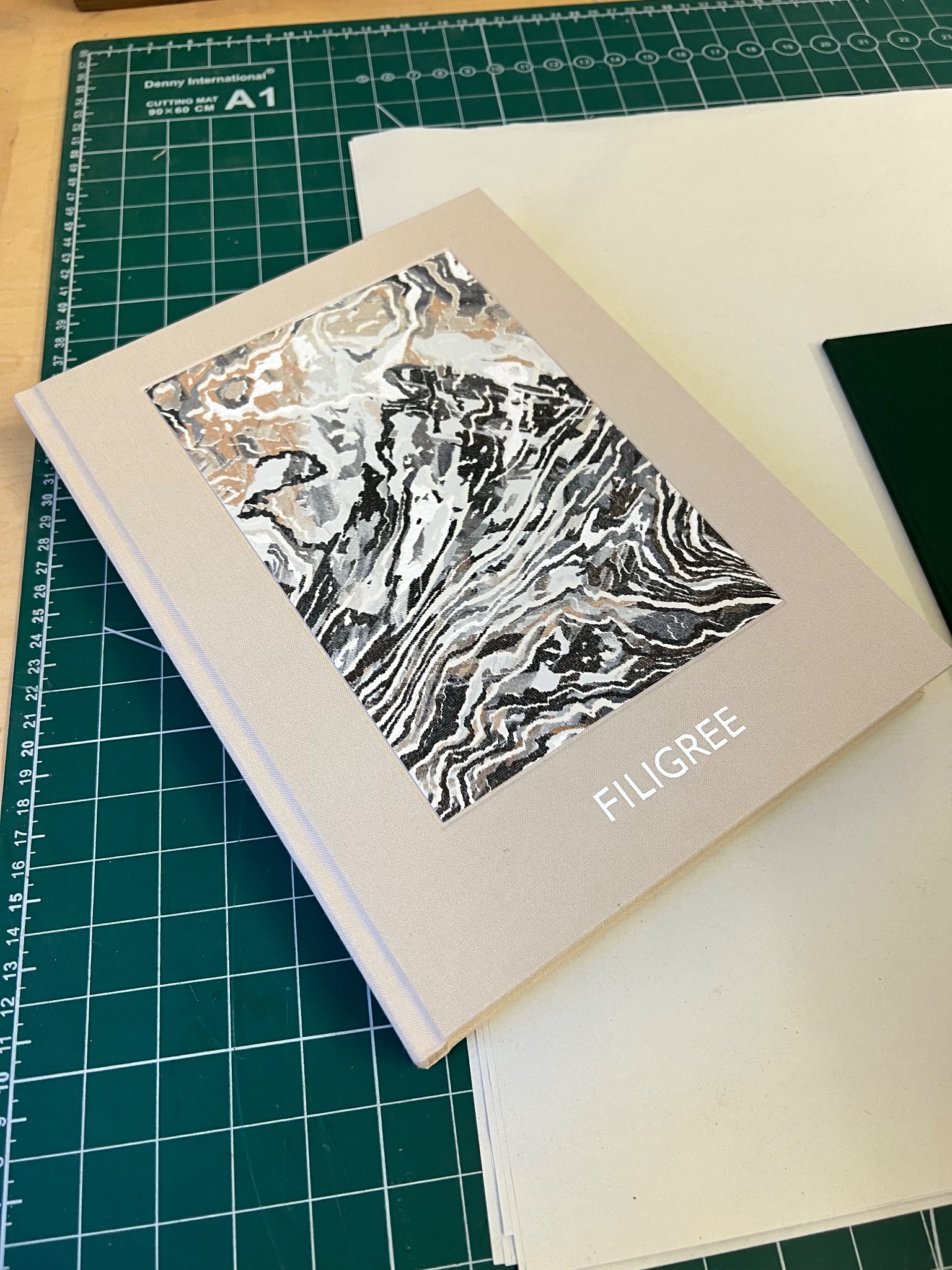 Matt DesLauriers on Challenging the Image - Editorial - Le Random